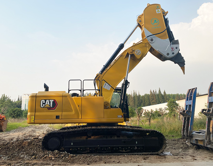 China Caterpillar 350 excavator equipped kaiyuanzhichuang Rock Arm ...